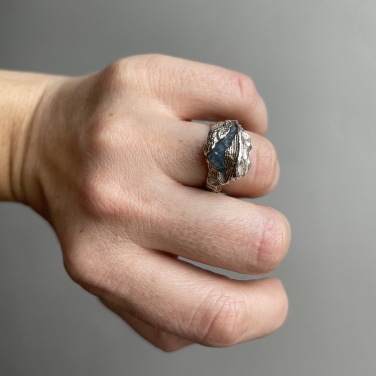 ELEANOR VI | Jayne Fowler